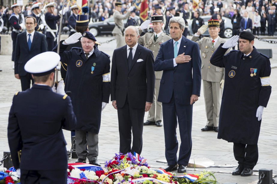 Il y a 70 ans, les nazis capitulaient - Le Québec et les guerres mondiales